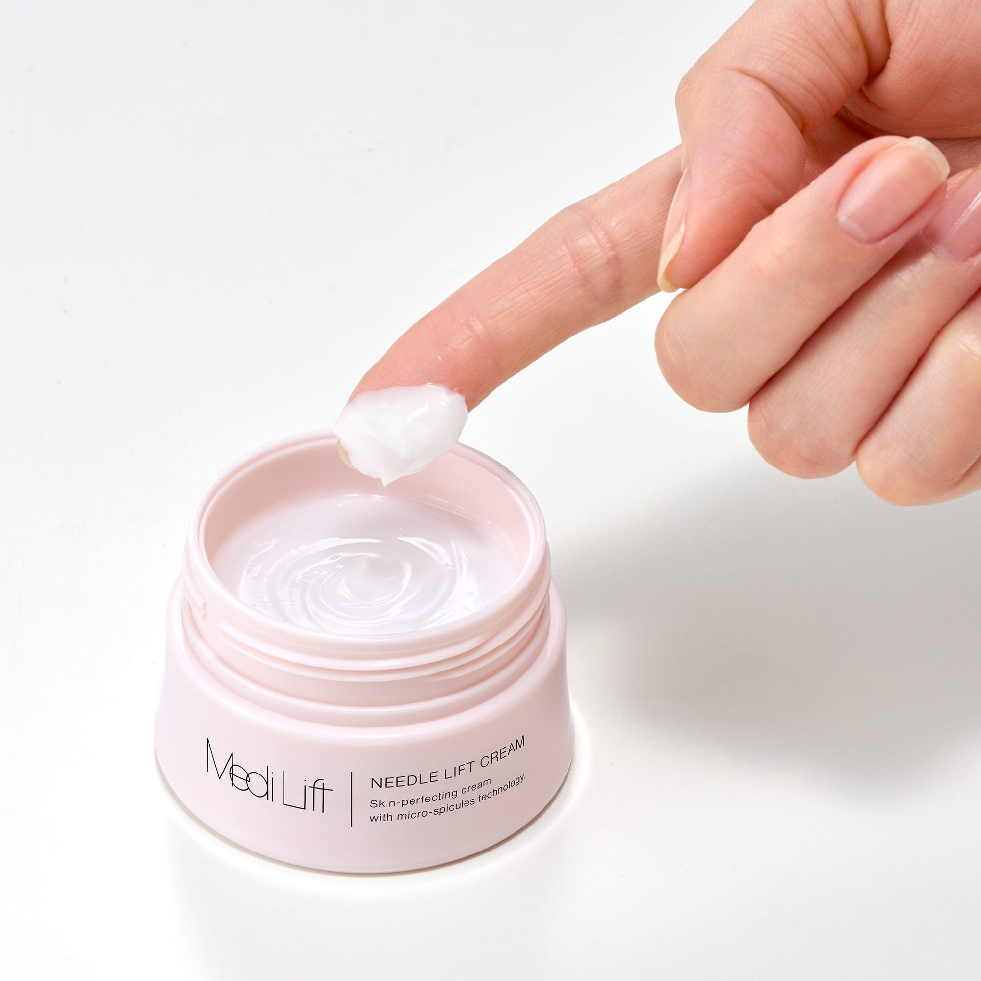 Needle Lift Signature Cream